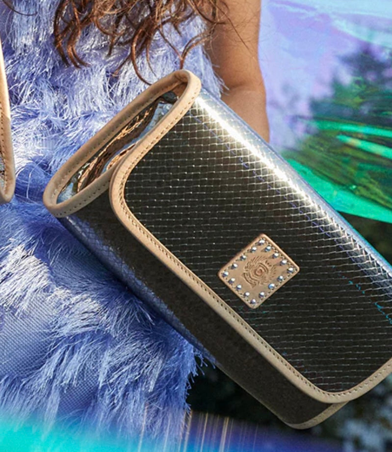 Consuela Stepped Out Kyle – A Splash of Sass